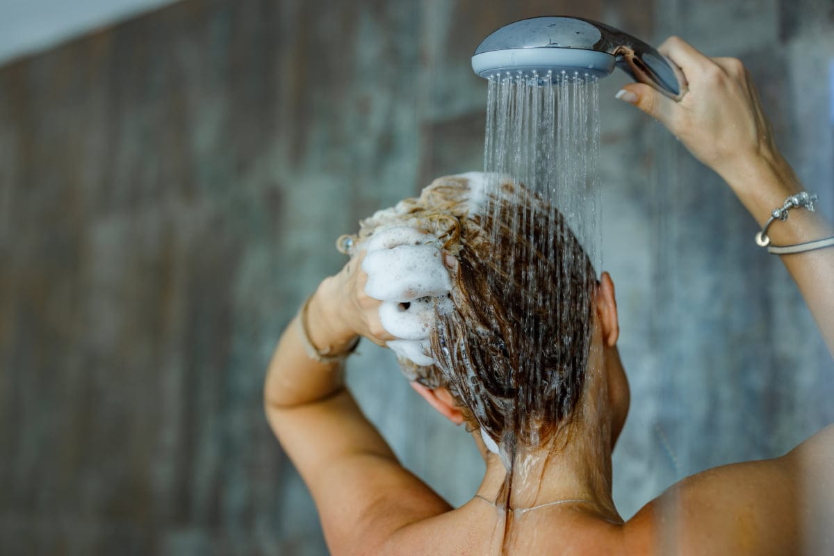 7 Health & Beauty Benefits of Taking Cold Showers - Cosmetic Surgery Center